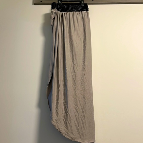 VENUS | Skirts | Gray Skirt With Black Belt At The Waist From Venus ...